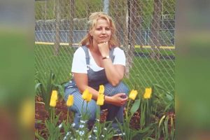 Where is Karla Homolka Now? The Canadian Serial Killer | BroadBiography