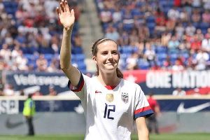 Tierna Davidson Biography: Aspiring Astronaut to Soccer Player ...