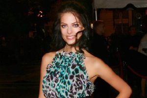 Julia Voth Biography: A Model Turned Actress | BroadBiography